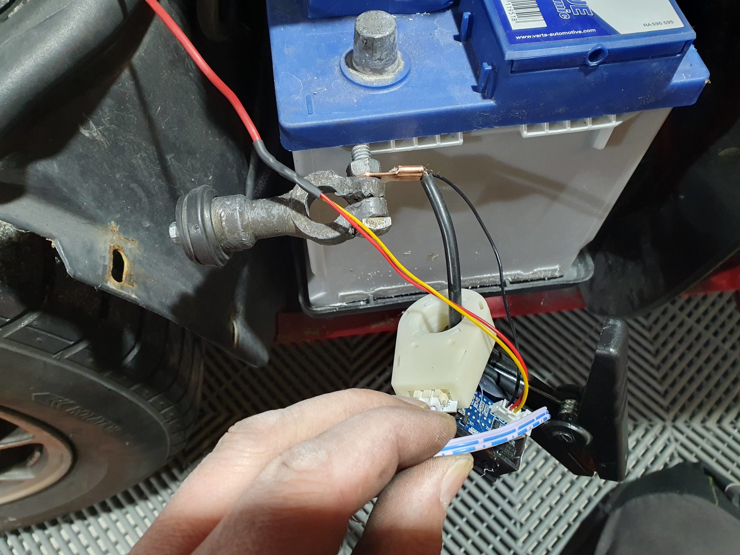 Autobatterie Leer Anschieben