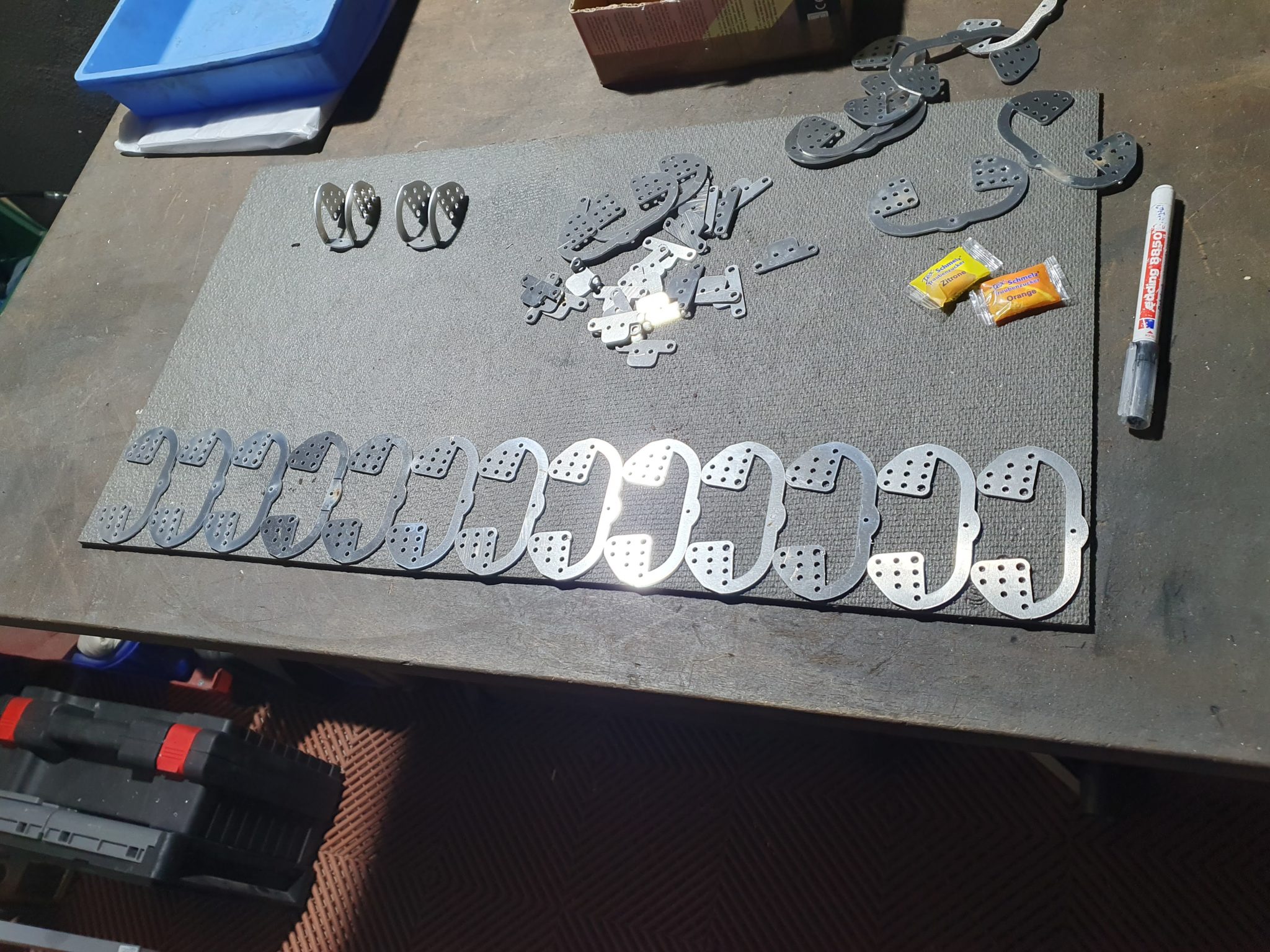 R5 Dome Servo Hinges with direct Drive Clip | MOTOR-BLOCK